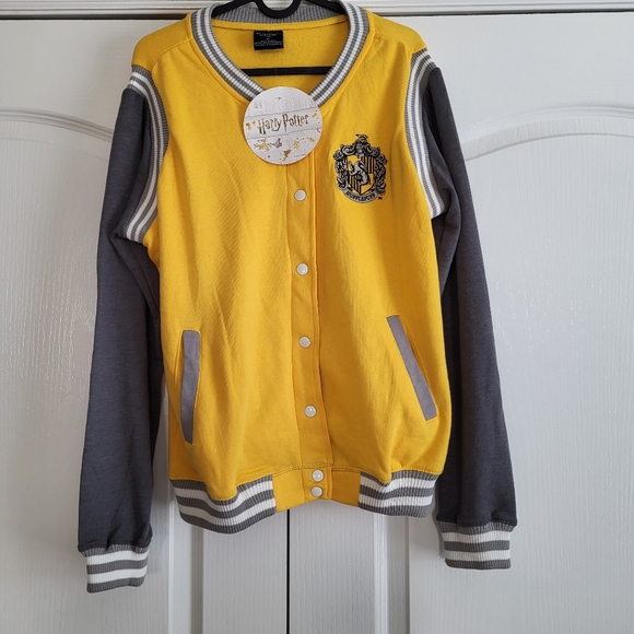 Warner Bros. | Jackets & Coats | Harry Potter Hufflepuff Varsity Jacket ...